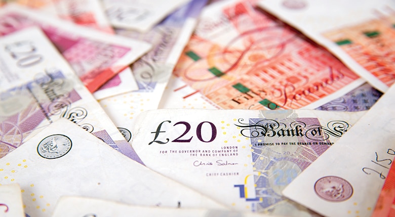 Charge Cards vs. Credit Cards – Which is Best for Your Small Business?