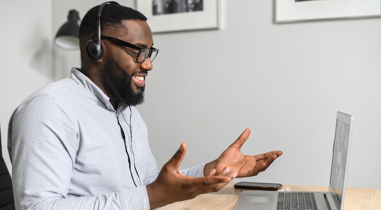 How to Give an Effective Online Presentation From Home